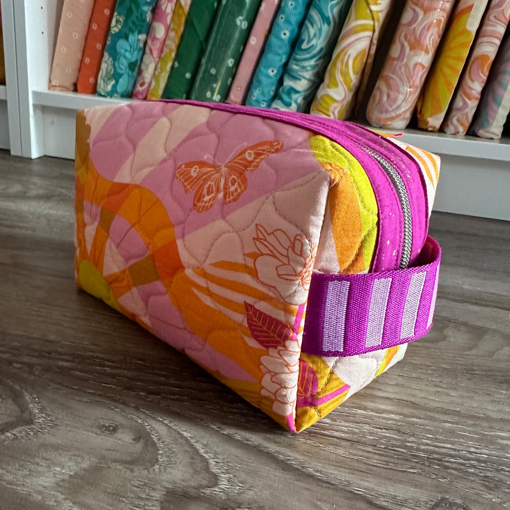 Holland Pouch Pattern & Kits