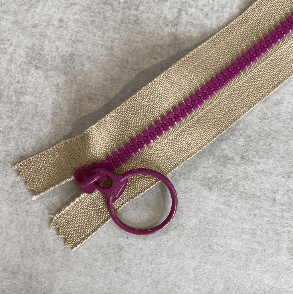 Circle Pull Zipper - 14"