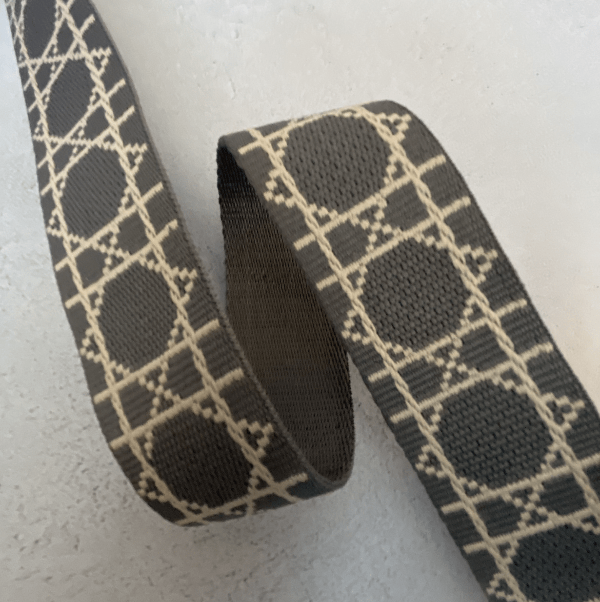 Diamond Webbing - Steel with Natural